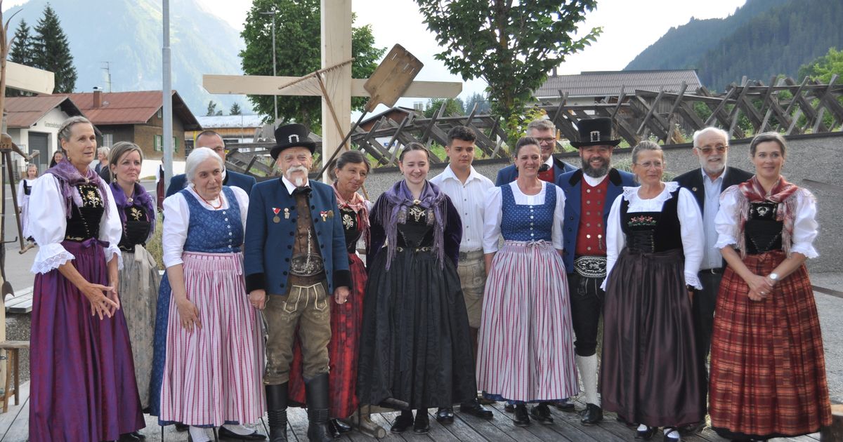 Sonderausstellung über die Lechtaler Tracht: Eine Tradition, die ...