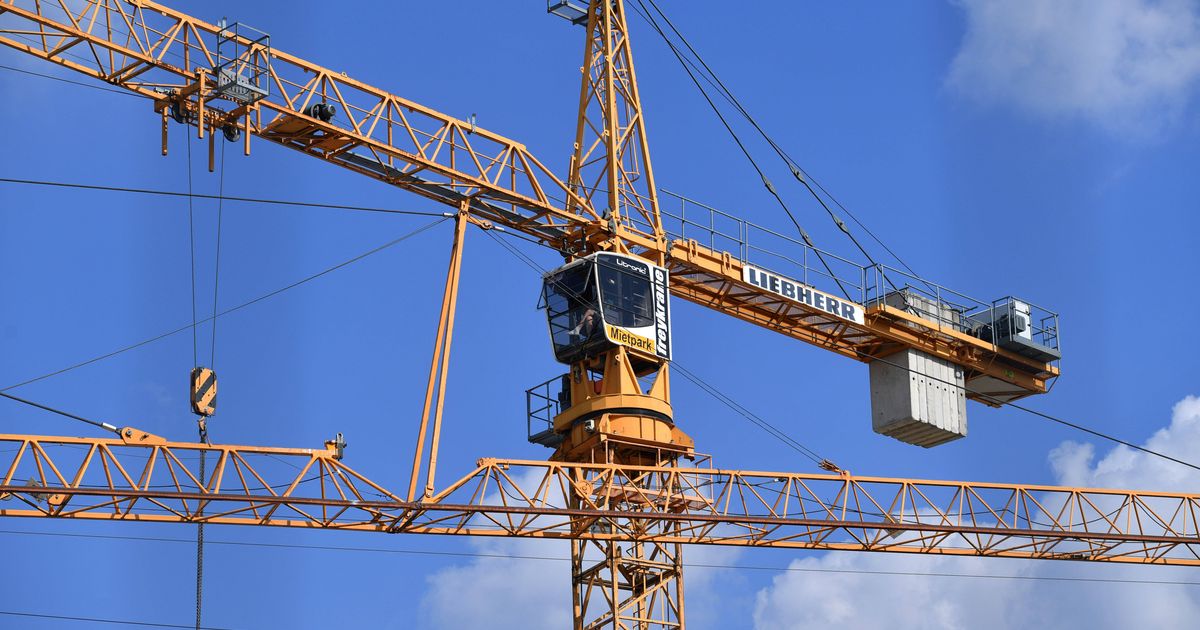 Baustellen-Unfall in Seefeld: Arbeiter stürzte aus dritten Stock auf ...