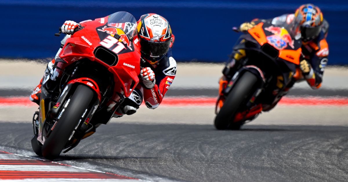 Ausnahmetalent Acosta lässt auch die interne KTM-Konkurrenz alt ...