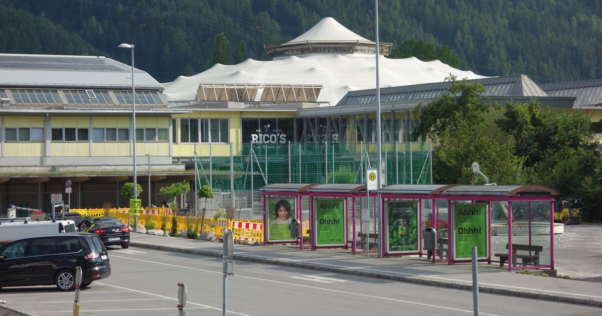 Markante Plane wird getauscht: Kuppelarena in Telfs soll neue Membran ...