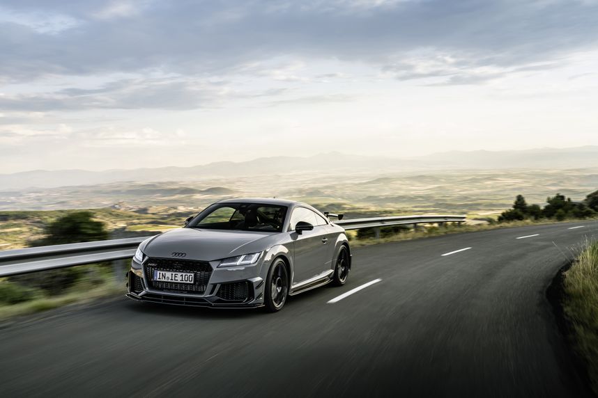 Der Stilvolle Audi Tt Rs Eine Ikone Des Sportlichen Fahrensfeed