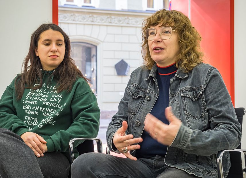 Gegen die Bomben ansingen: Anna und Anastasia Jermolaewa im Porträt | Tiroler Tageszeitung ...