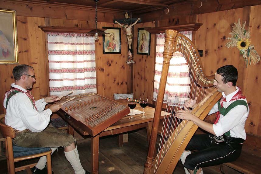 Vom hellen Klang des Osttiroler Hackbretts | Tiroler Tageszeitung ...